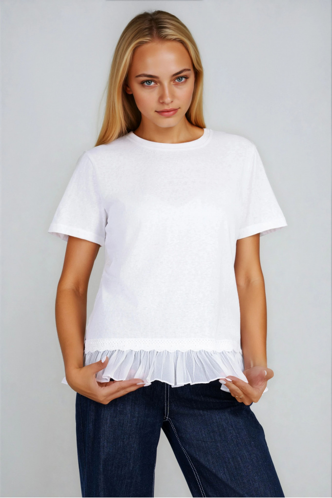 Дамска блуза в бяло с дантела в края - Gang.bg