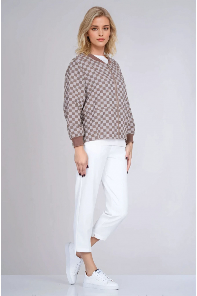 Дамско преходно яке в бежово с шахматен принт - Gang.bg