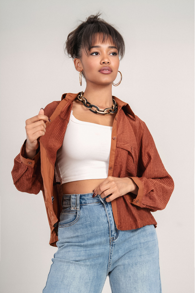 Дамско пролетно яке в цвят карамел с принт райе и връзки за пристягане ...