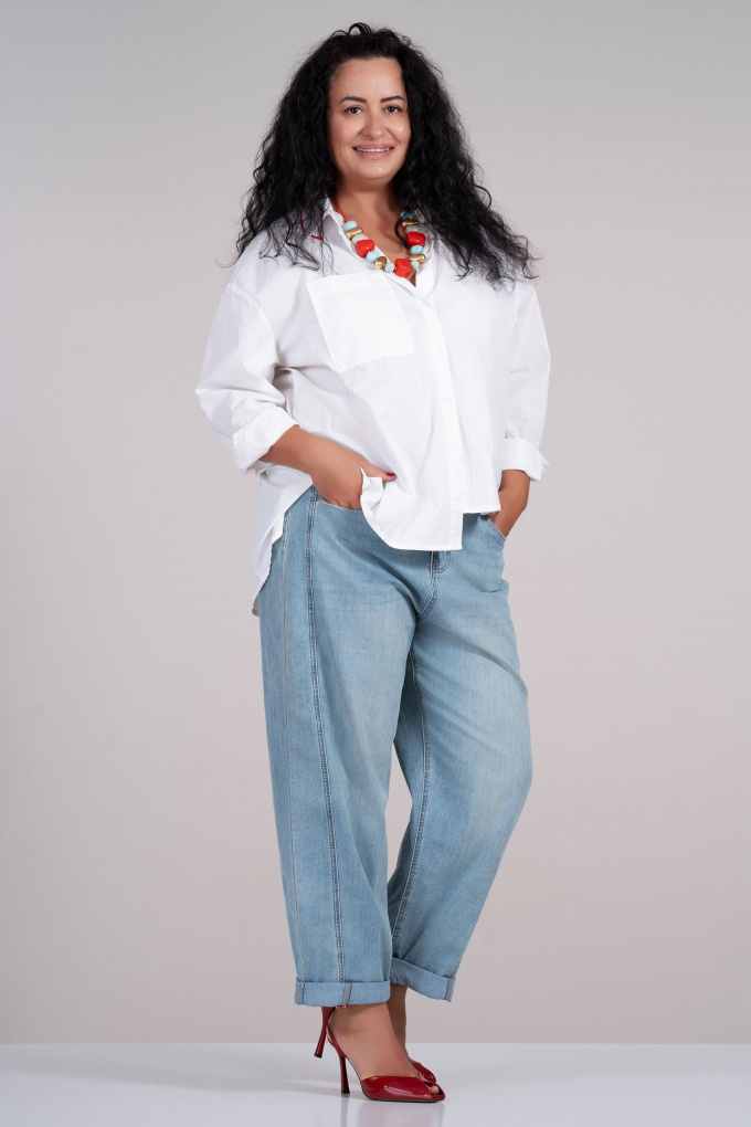 Макси еластични дънки от тънък светъл деним с ластик в талията и ...